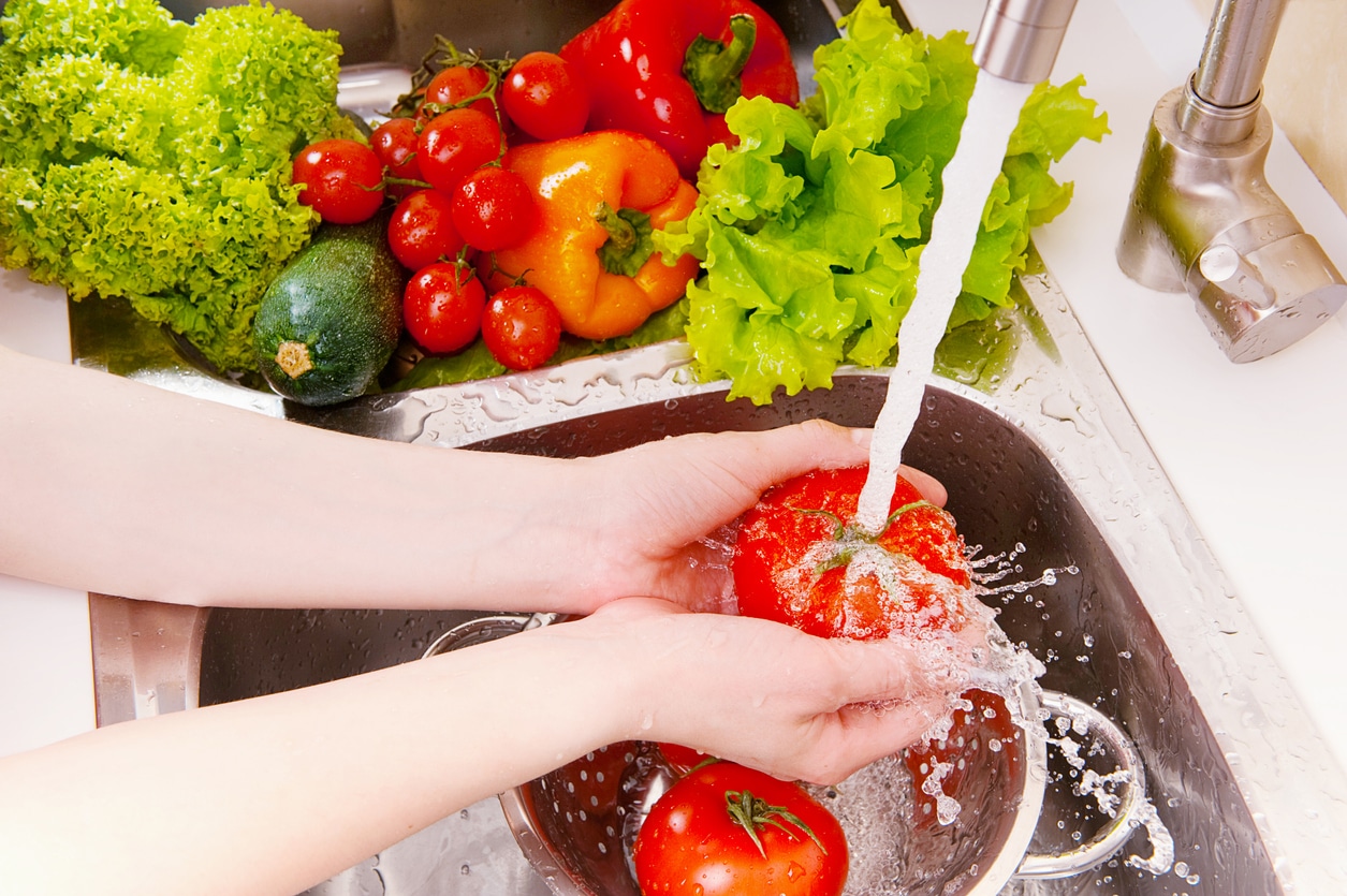 10 Tips to Avoid Fruit & Vegetable Food Poisoning