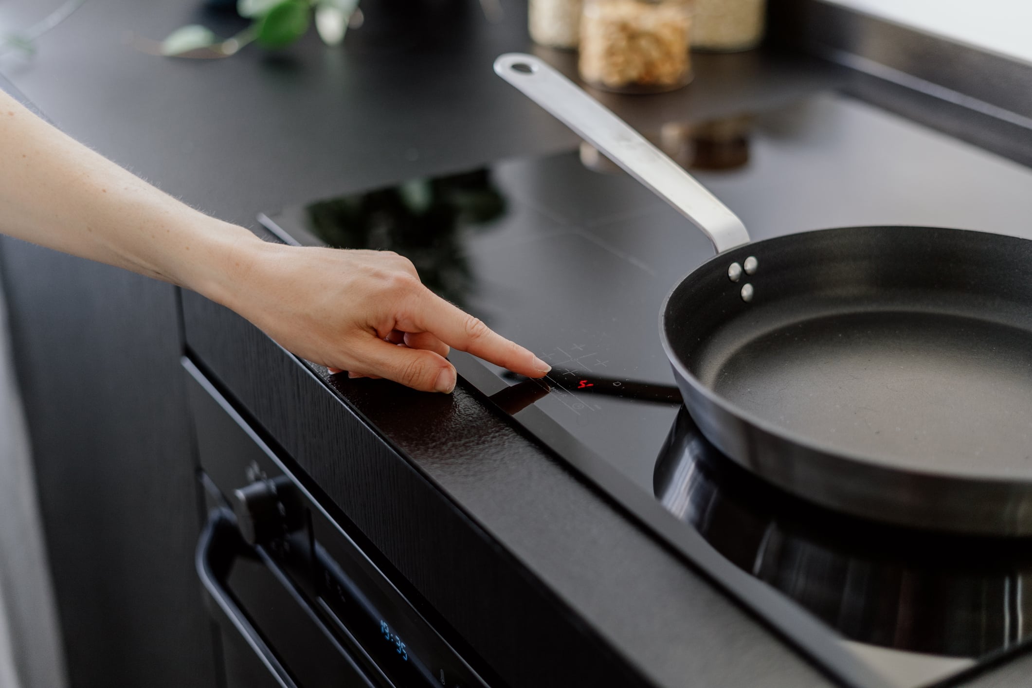 GE Appliances Electric Cooktops Recall Lawsuit | Johnson//Becker